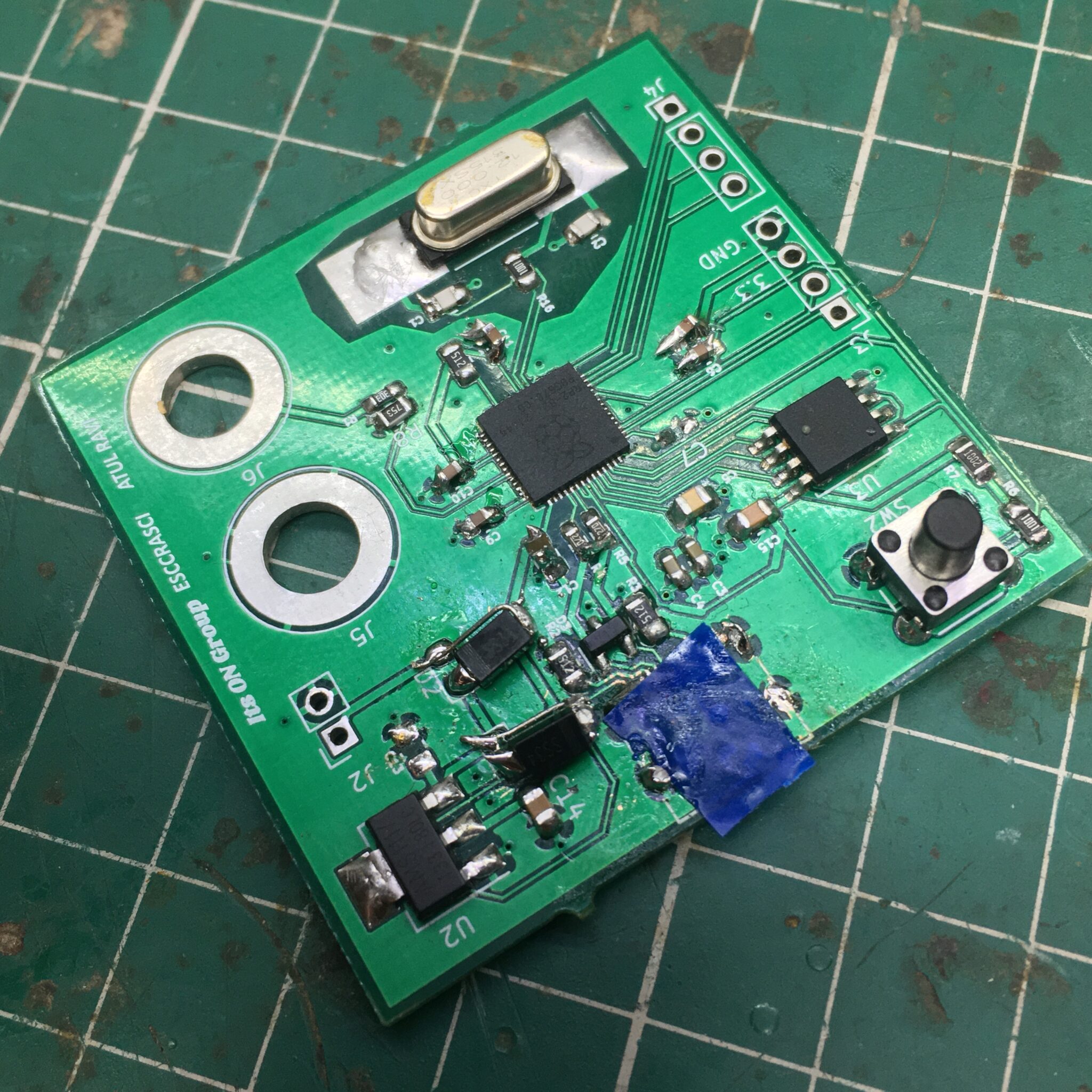 Building a board with the RP2040 - ESC crasci